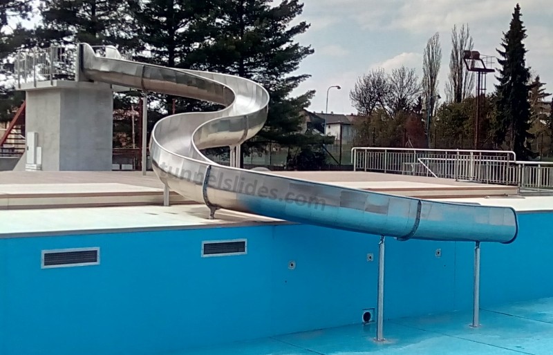 Custom-made or standard slides.